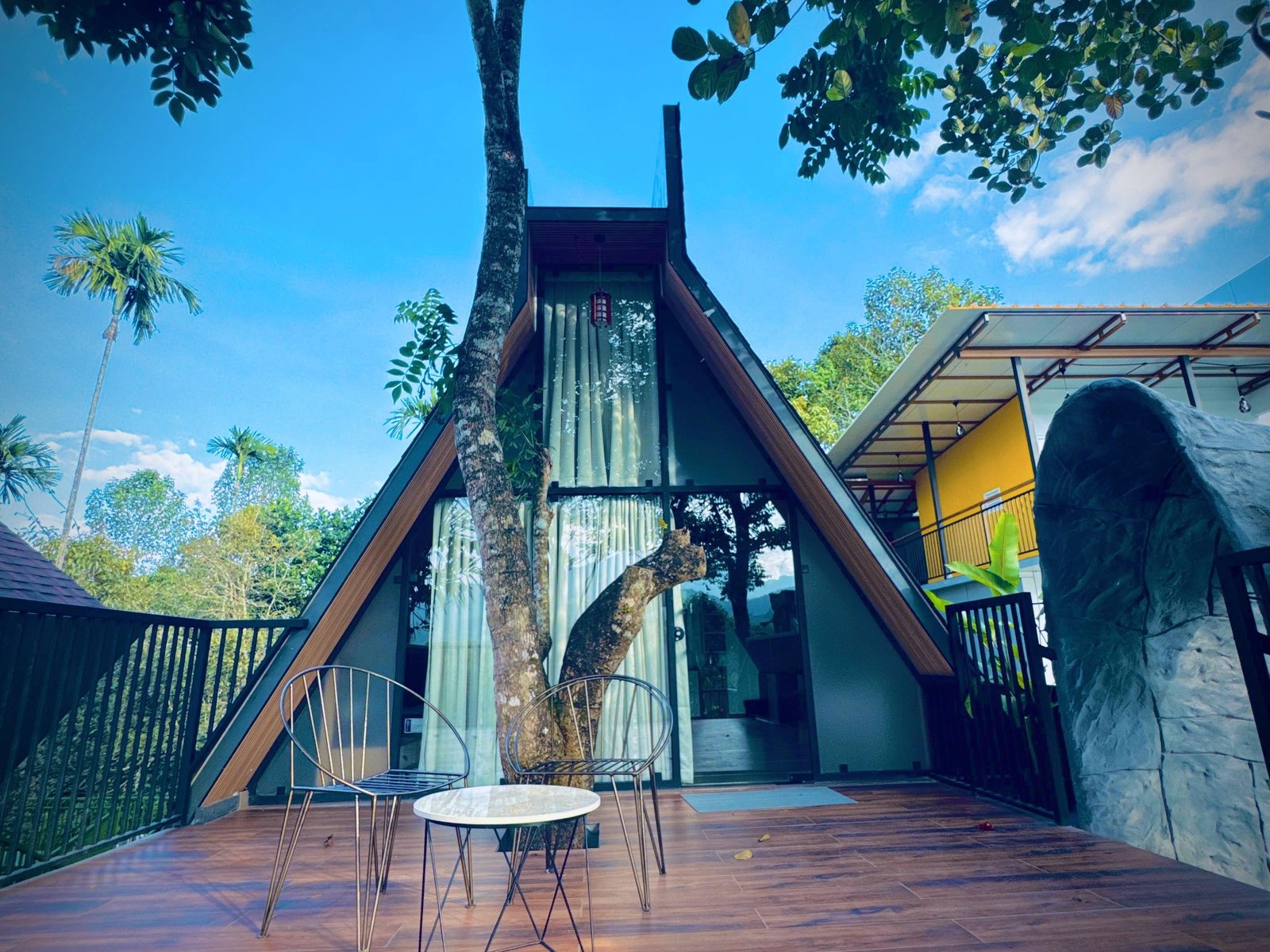 Luxury Treehouse Stay in Meppadi – Premium Nature Resort in Wayanad